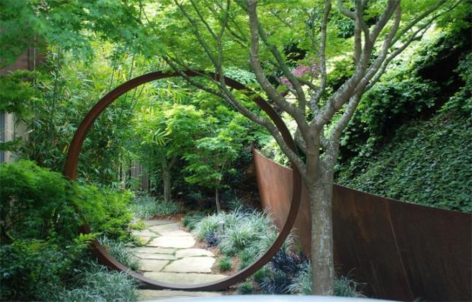 210cm Diameter Unique Design Corten Steel Moon Gate For Garden Landscaping